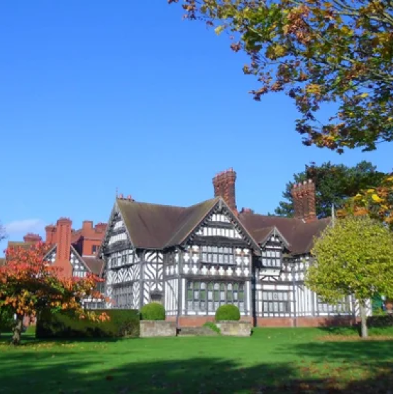 Wightwick Manor & Gardens and David Austin Roses